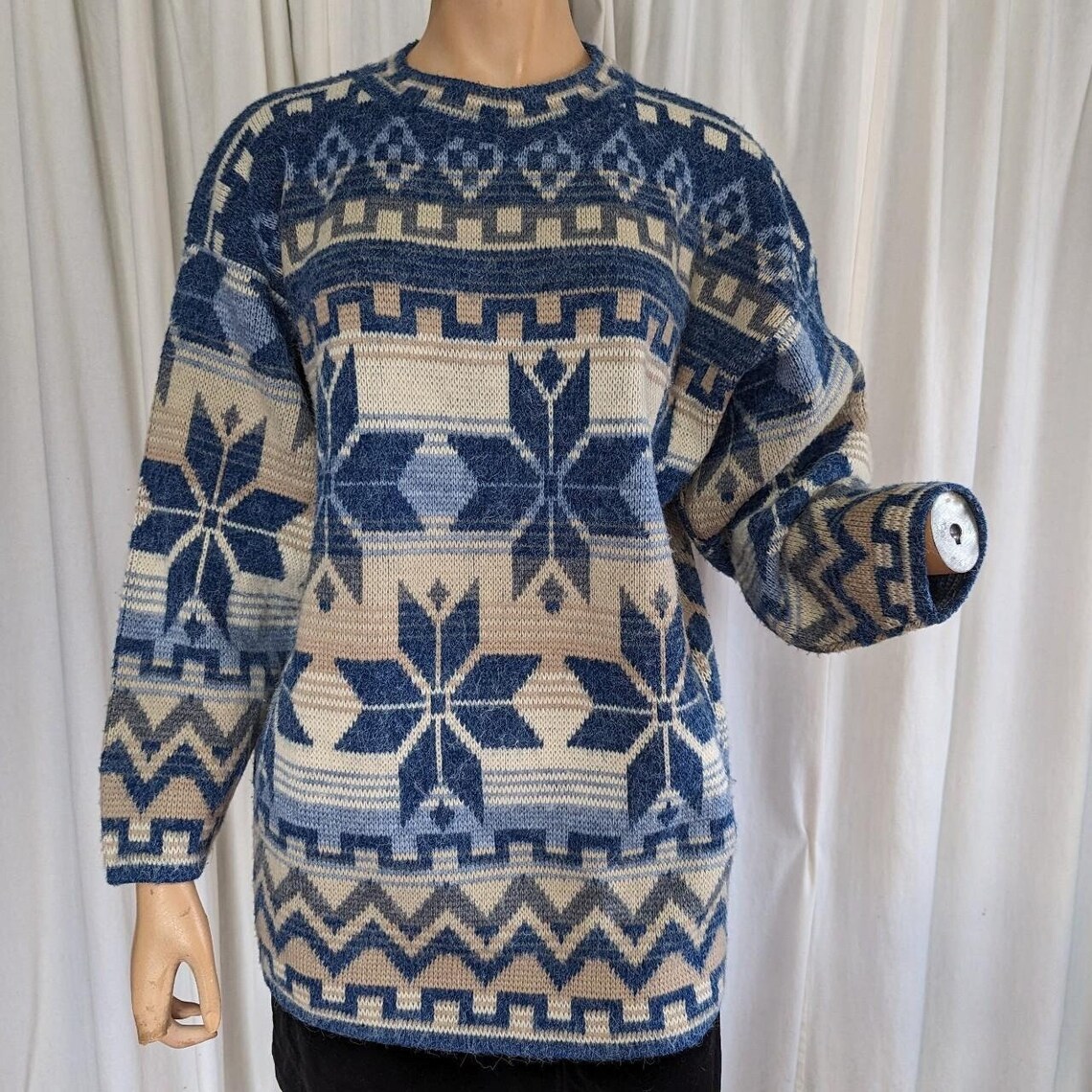 Vintage Snowflake Knit Sweater From the 1990s by Needles and Yarn, Blue ...