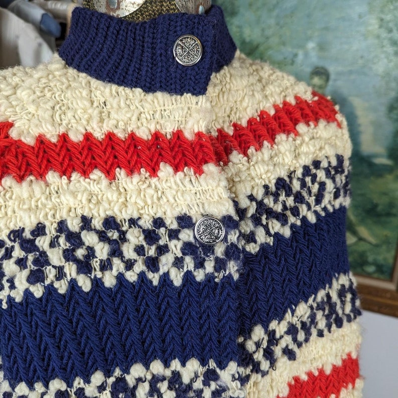 Vintage Capelet Shawl Made in the 1960s or 1970s by Ohio Knitting Mills ...