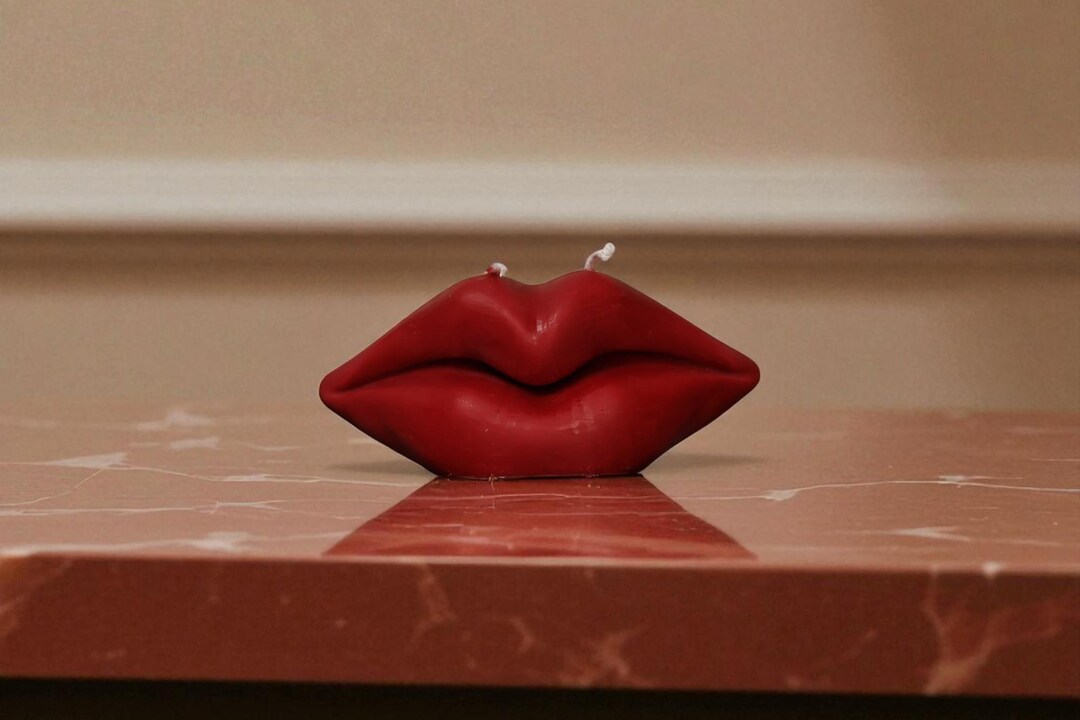 Sculpted Face Lips Candle - Shaped Candle - Women's Birthday Present ...