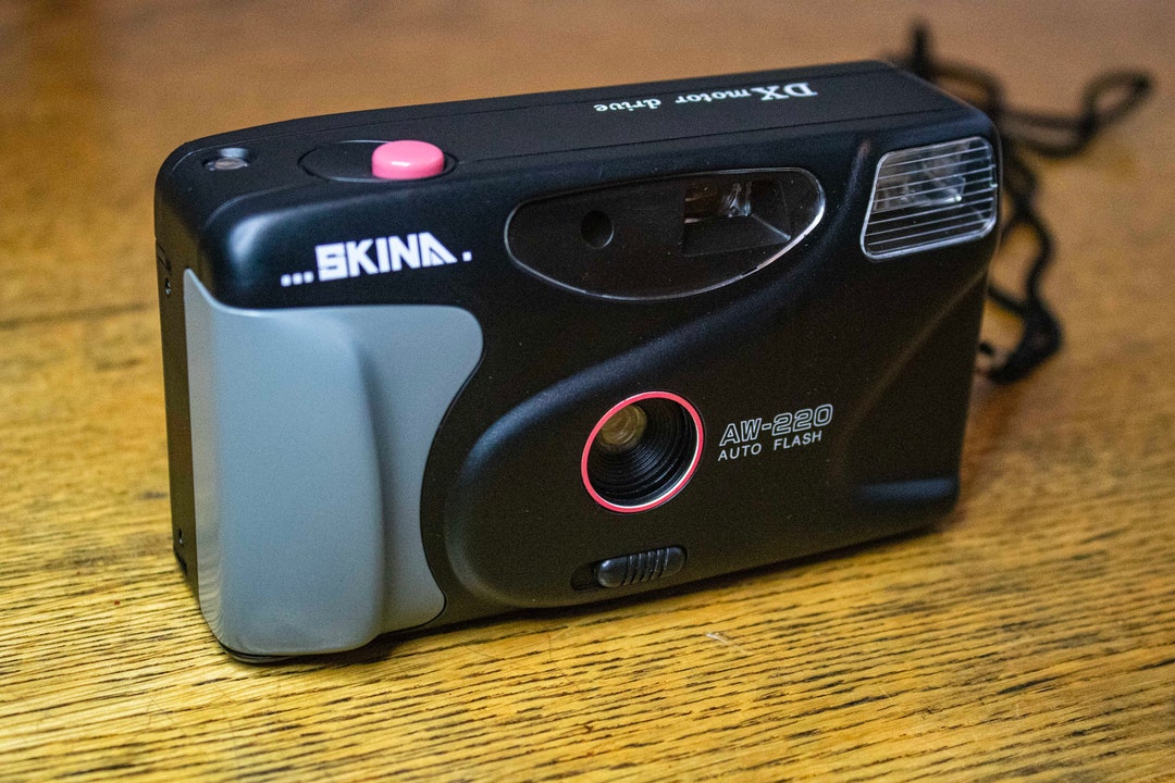 Skina AW-220 35mm Film Camera W/ Carry Case - Etsy