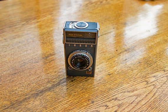 Taron Chic Half Frame 35mm Film Camera Rare Vintage - Etsy