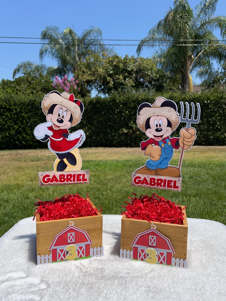 Mickey Mouse Farm, Mickey Mouse Barn, Mickey Farmer, Minnie Mouse Farm ...