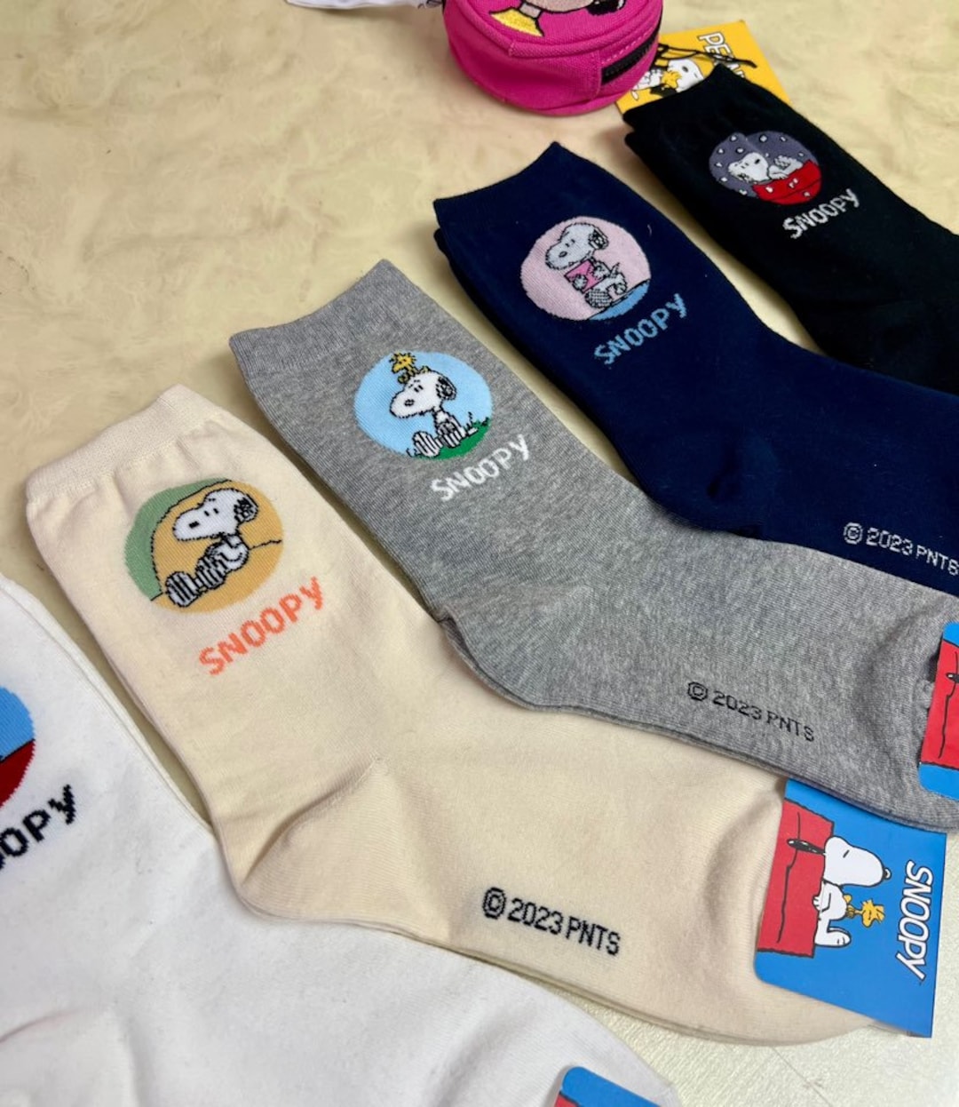Snoopy in the Bubble Peanuts Official Solid Crew Socks Ultra Soft ...