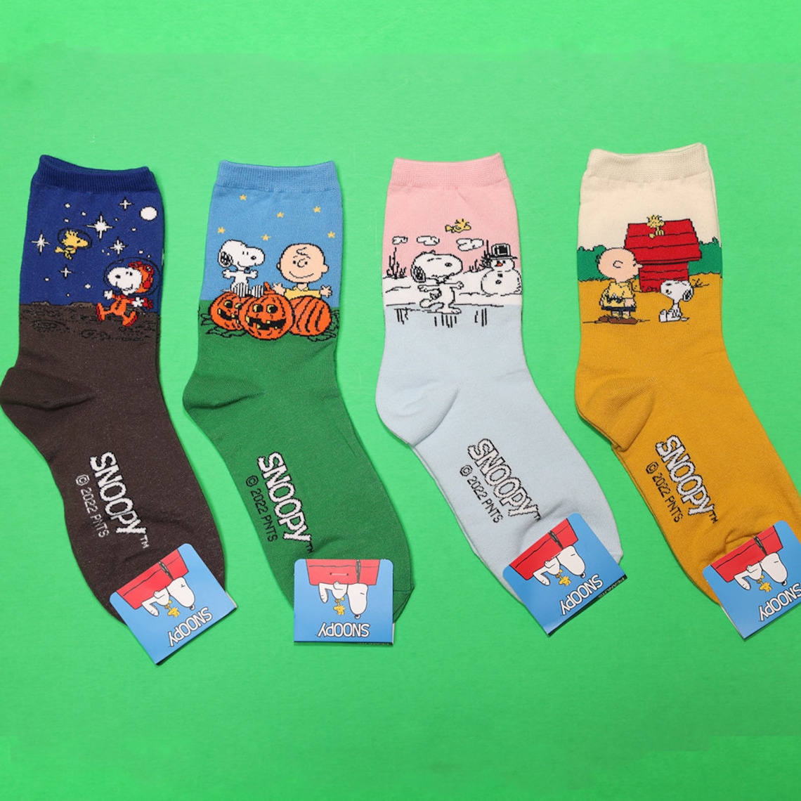 Snoopy&friends Peanuts Official Holiday Crew Socks Ultra - Etsy