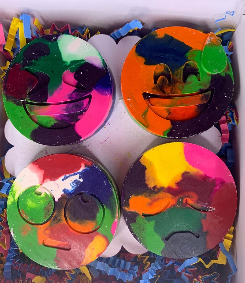 Emoji Crayons Set - Etsy