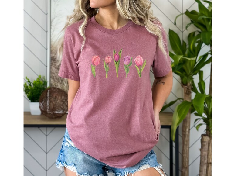 Watercolor Tulip T-shirt: Women's Floral Spring Fashion - Etsy