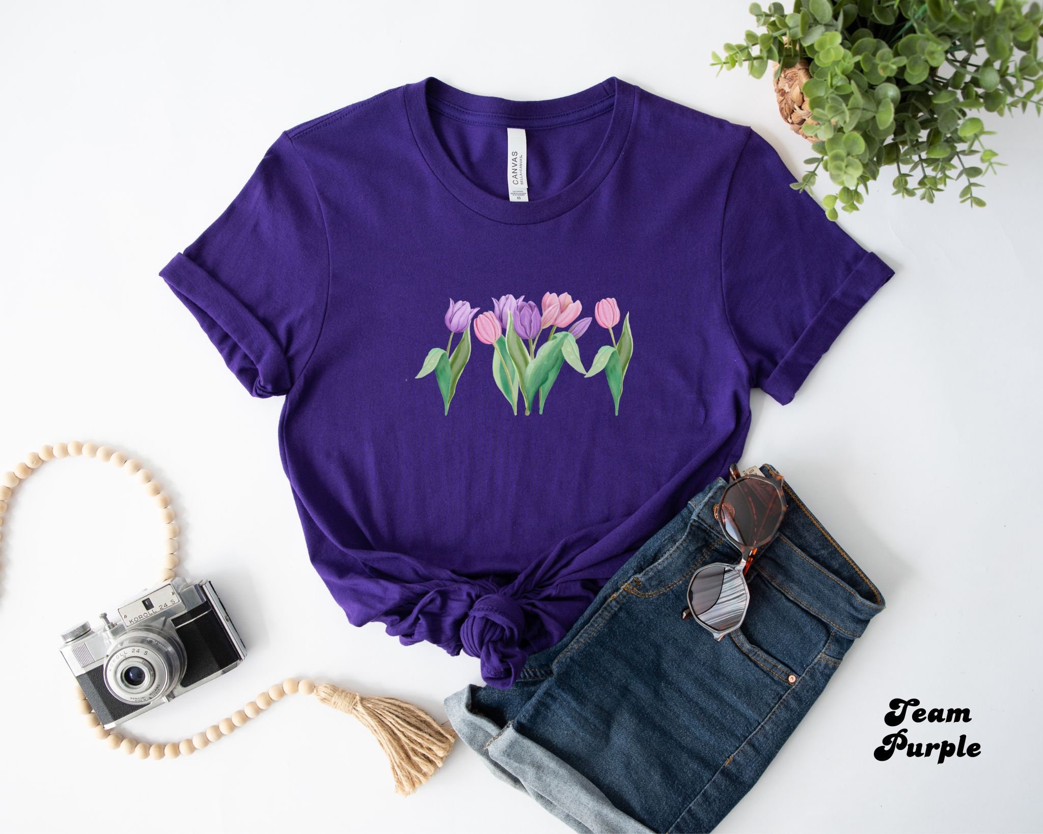 Watercolor Tulip T-shirt: Women's Floral Spring-summer Tee - Etsy