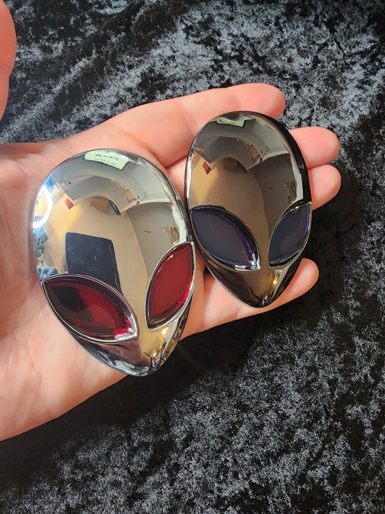 Metal Alien Head Car Emblem - Etsy