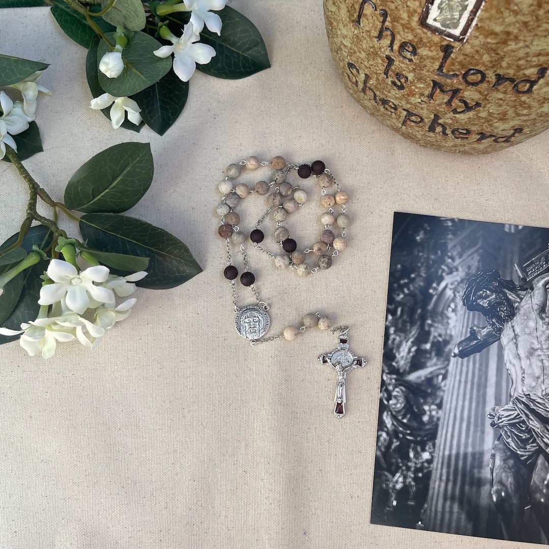 Holy Face of Jesus Chaplet Essential Oil Diffuser - Etsy