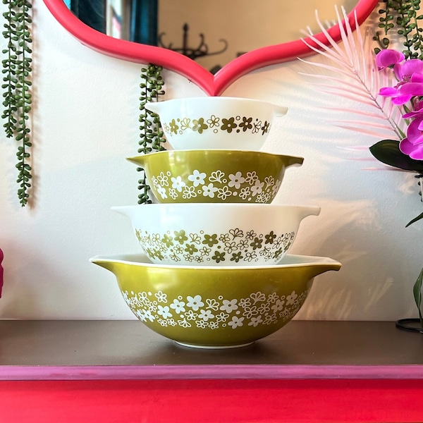 Vintage Pyrex Bowls - Etsy