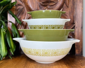 Pyrex Mixing Bowls Set of 4 - Etsy