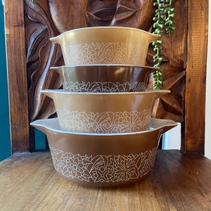 Vintage Pyrex Woodland Casserole Dishes | Woodland Pyrex Cinderella ...