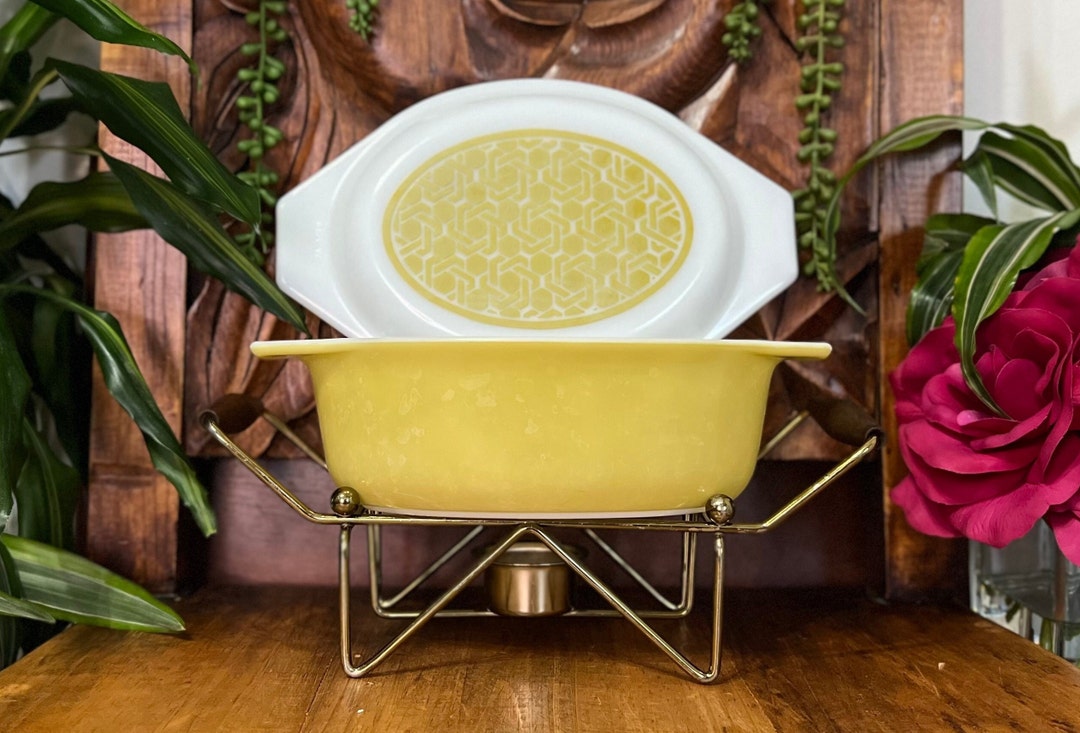 Vintage Pyrex Basket Weave Casserole Dish With Matching White Opal Lid ...