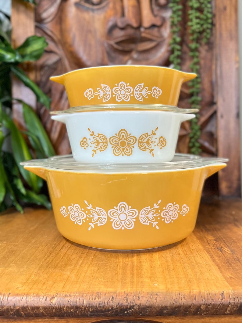 Set of 3 Butterfly Gold Vintage Pyrex Casserole Dishes With - Etsy