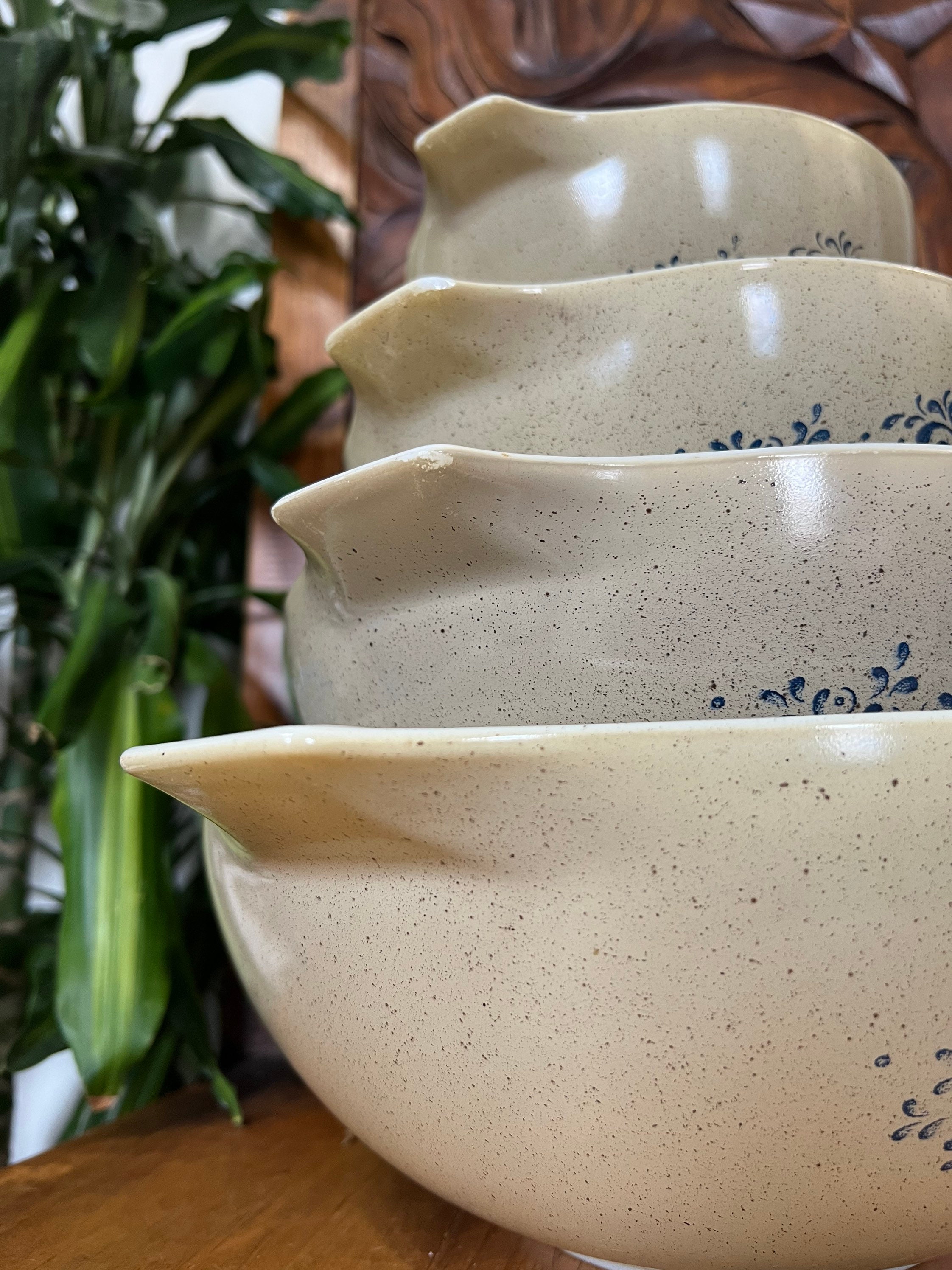 Vintage Pyrex Cinderella Mixing Bowls Homestead Pattern Set of 4 Beige ...