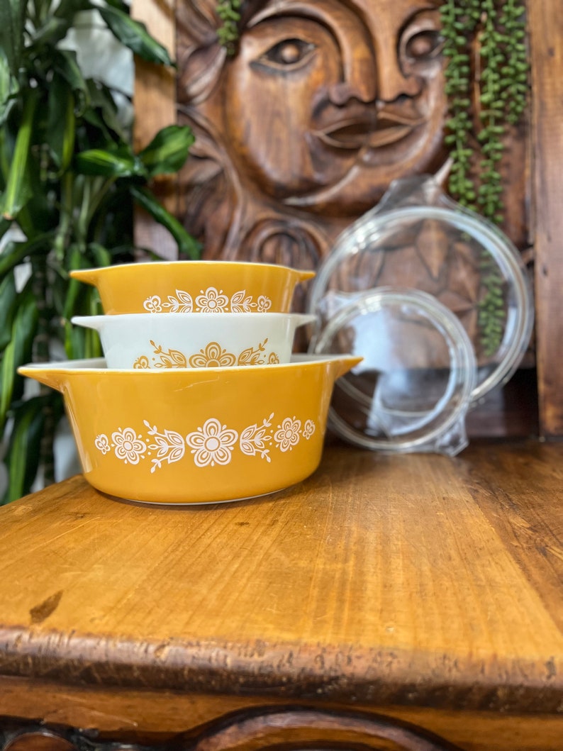Set of 3 Butterfly Gold Vintage Pyrex Casserole Dishes With - Etsy
