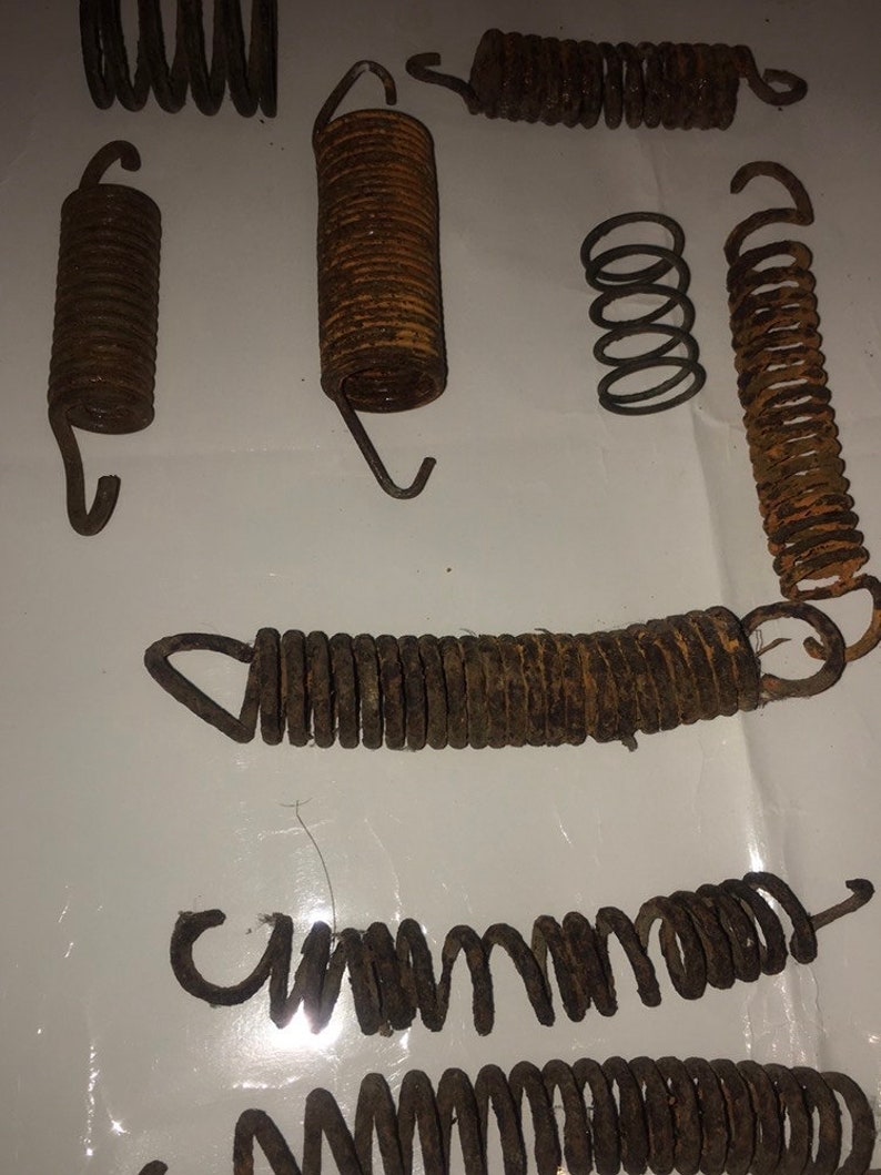 RUSTY METAL Springs/steampunk/metal Art/assemblage/salvaged Metal - Etsy
