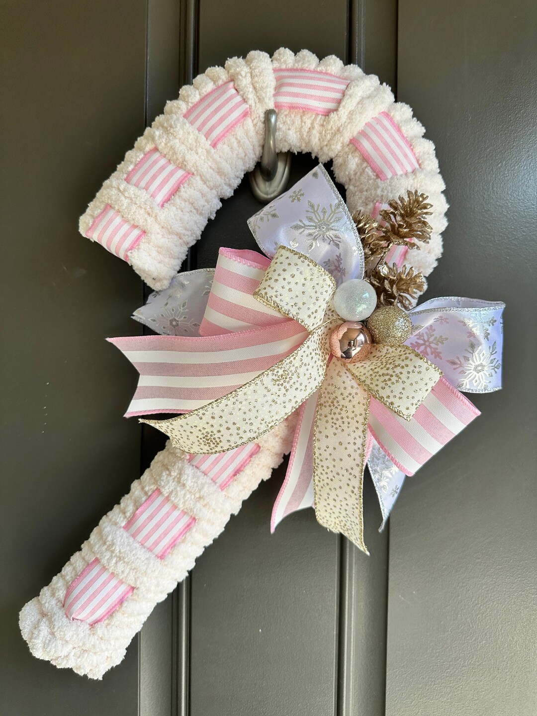 Candy Cane Wreath, Christmas Candy Cane Wreath, Pink Christmas Candy ...