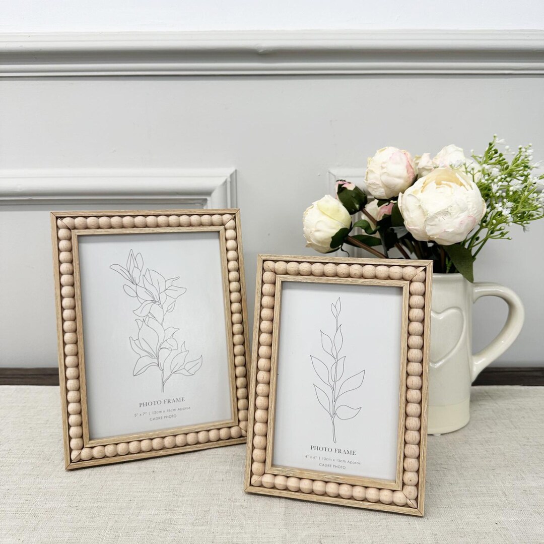 6x4" - 7x5" Natural Wood Effect Beaded Photo Frame: Portrait Landscape ...