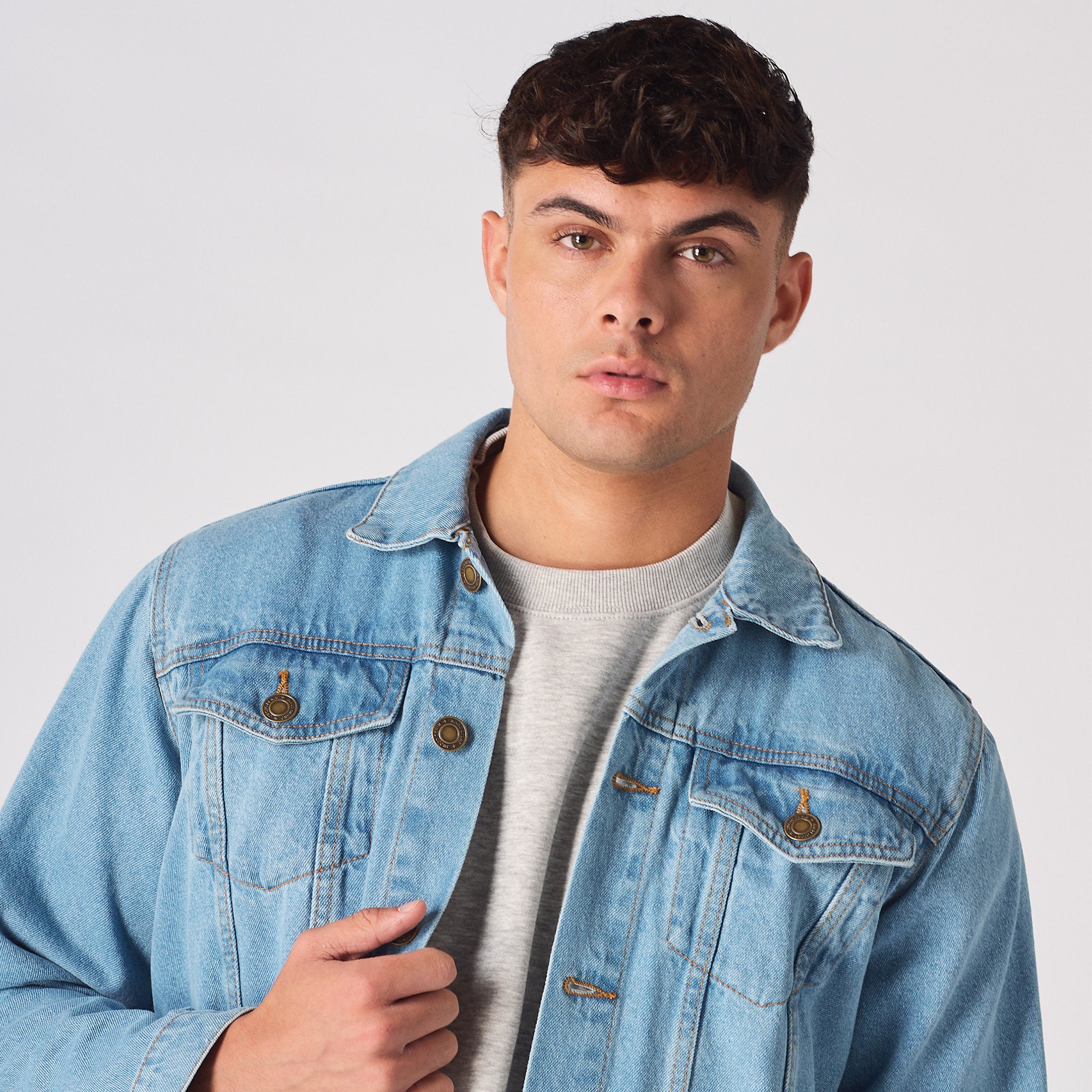 Fashionable Men's Denim Jacket Light Blue Jeans Jacket Streetwear Style ...