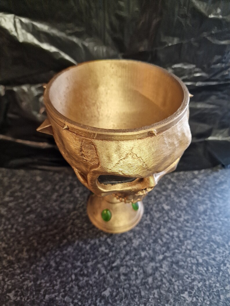 The Red Grail Sanguinius Warhammer 40k Cup Chalice Cosplay Tabletop ...