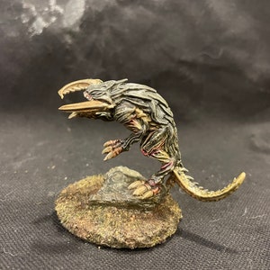 Painted Sci Fi Bug Alien Miniature - Etsy