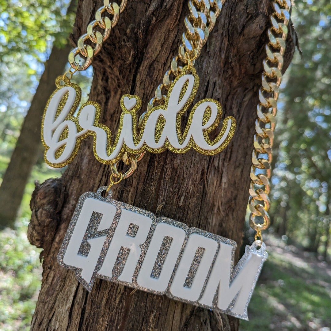 Bride and Groom Turnover Chain - Etsy