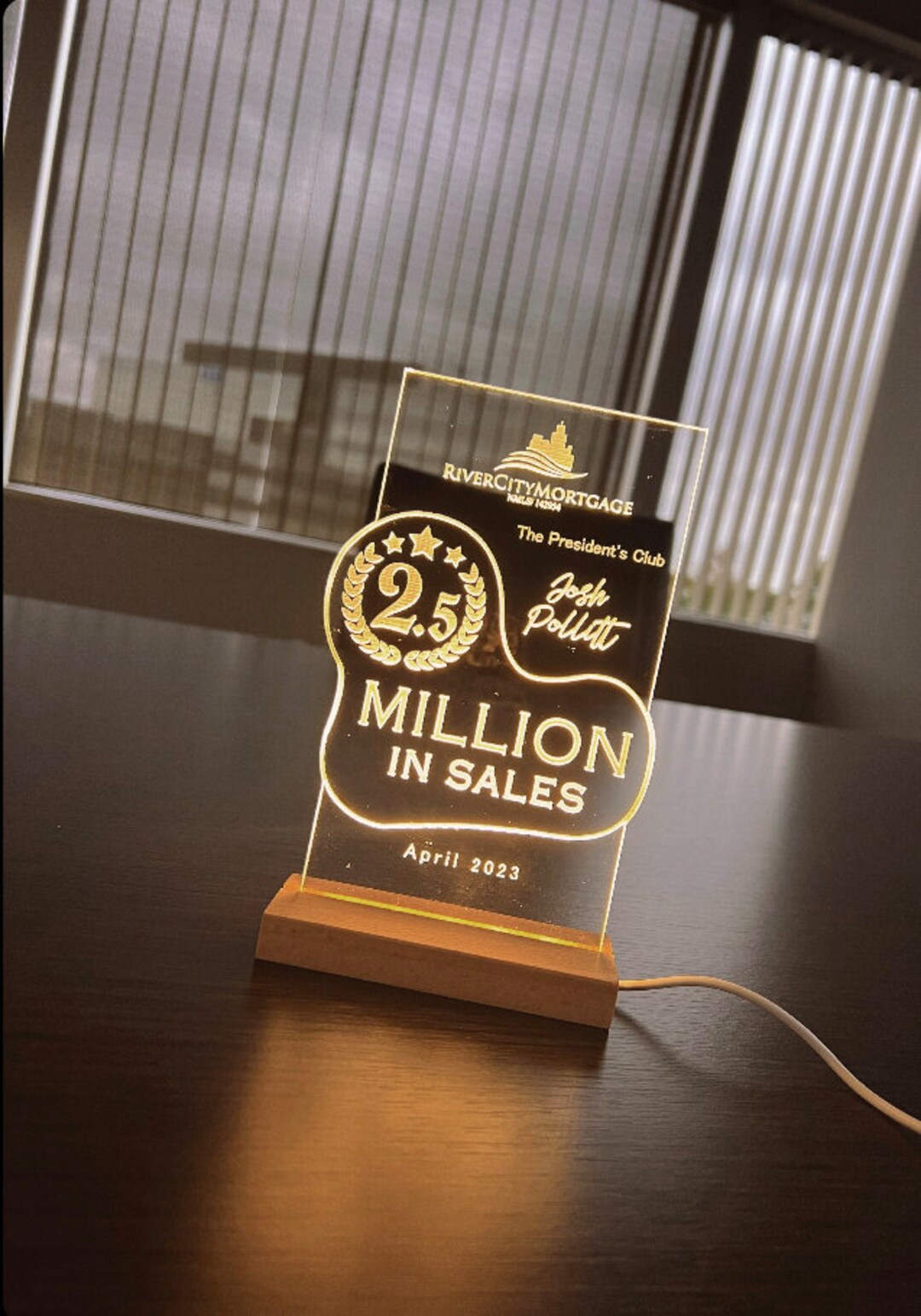 Customized Acrylic Trophy With Wood LED Base and Battery Pack| 7 ...