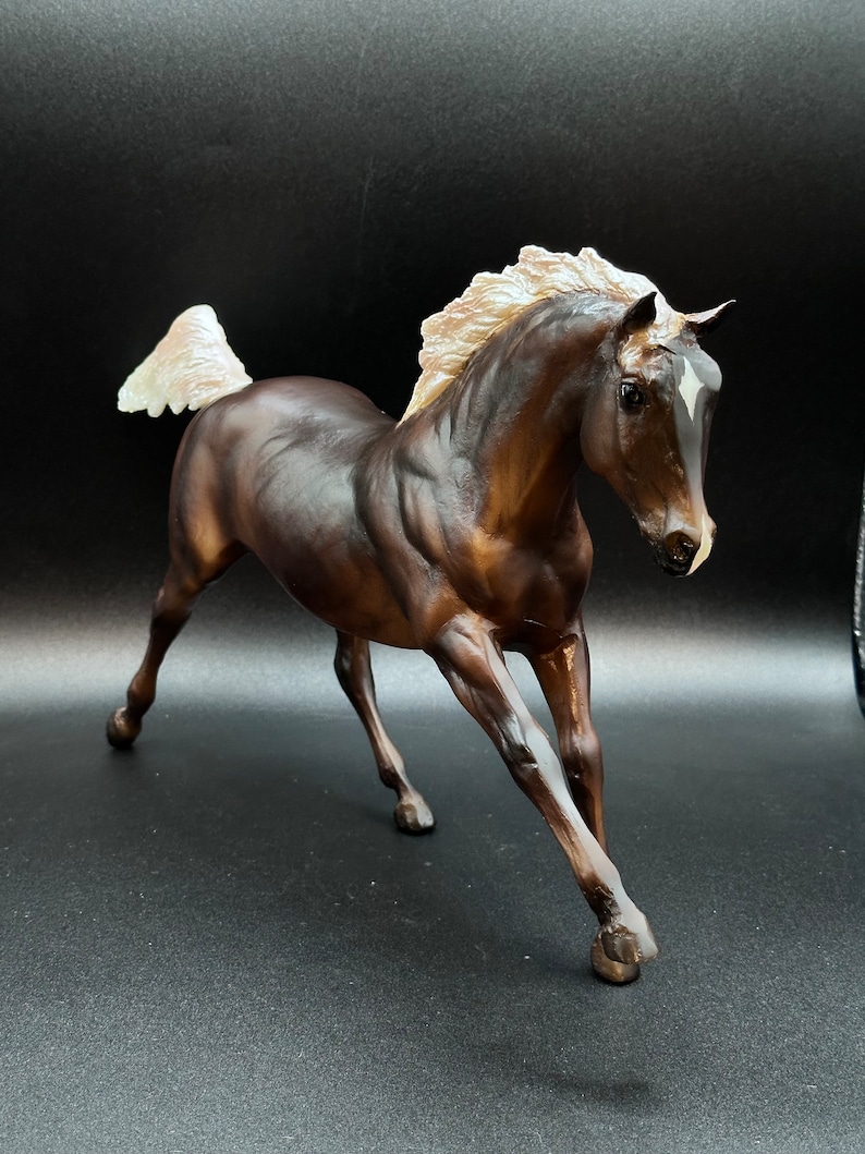 Breyer 430054 Sport Horse Liver Chestnut Black Beauty Mold Website ...