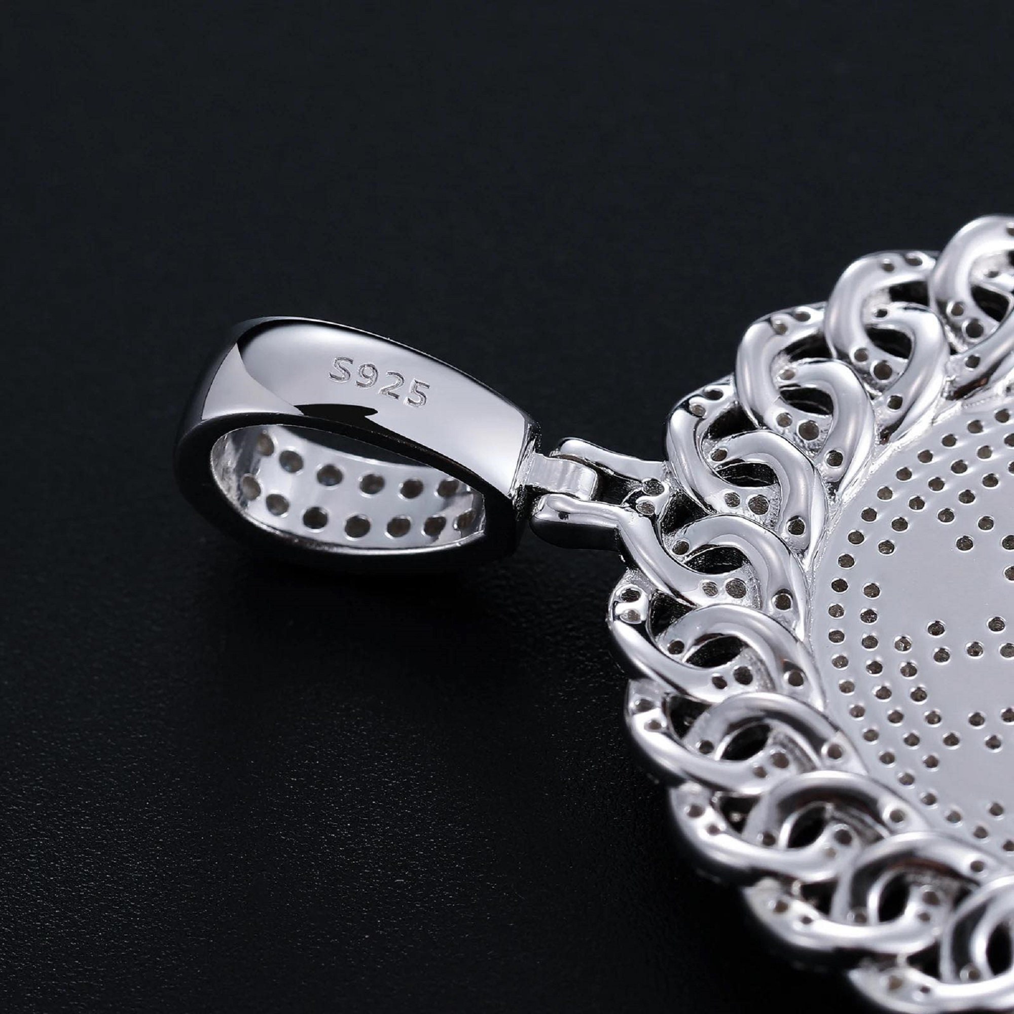 King Cuban Crown Pendant Glows - Etsy