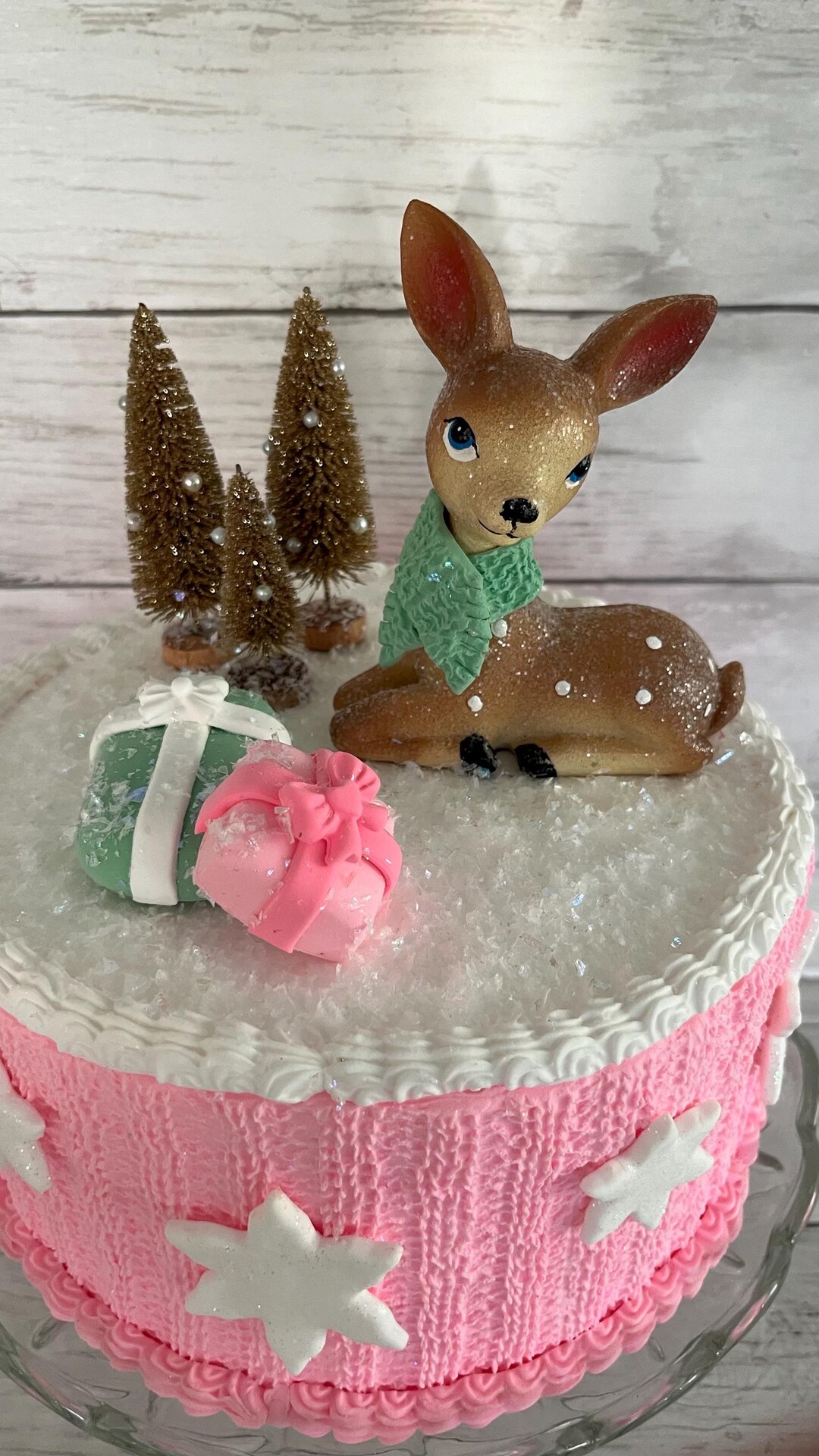 Faux Christmas Reindeer Cake, Fake Christmas Reindeer Cake, Faux ...