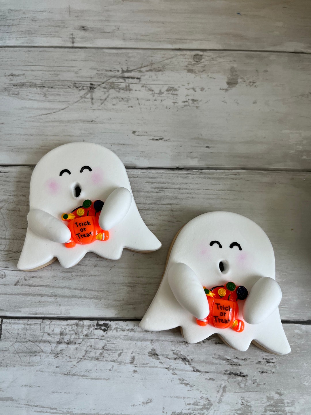 Faux Ghost Sugar Cookies, Fake Ghost Sugar Cookies, Faux Halloween ...