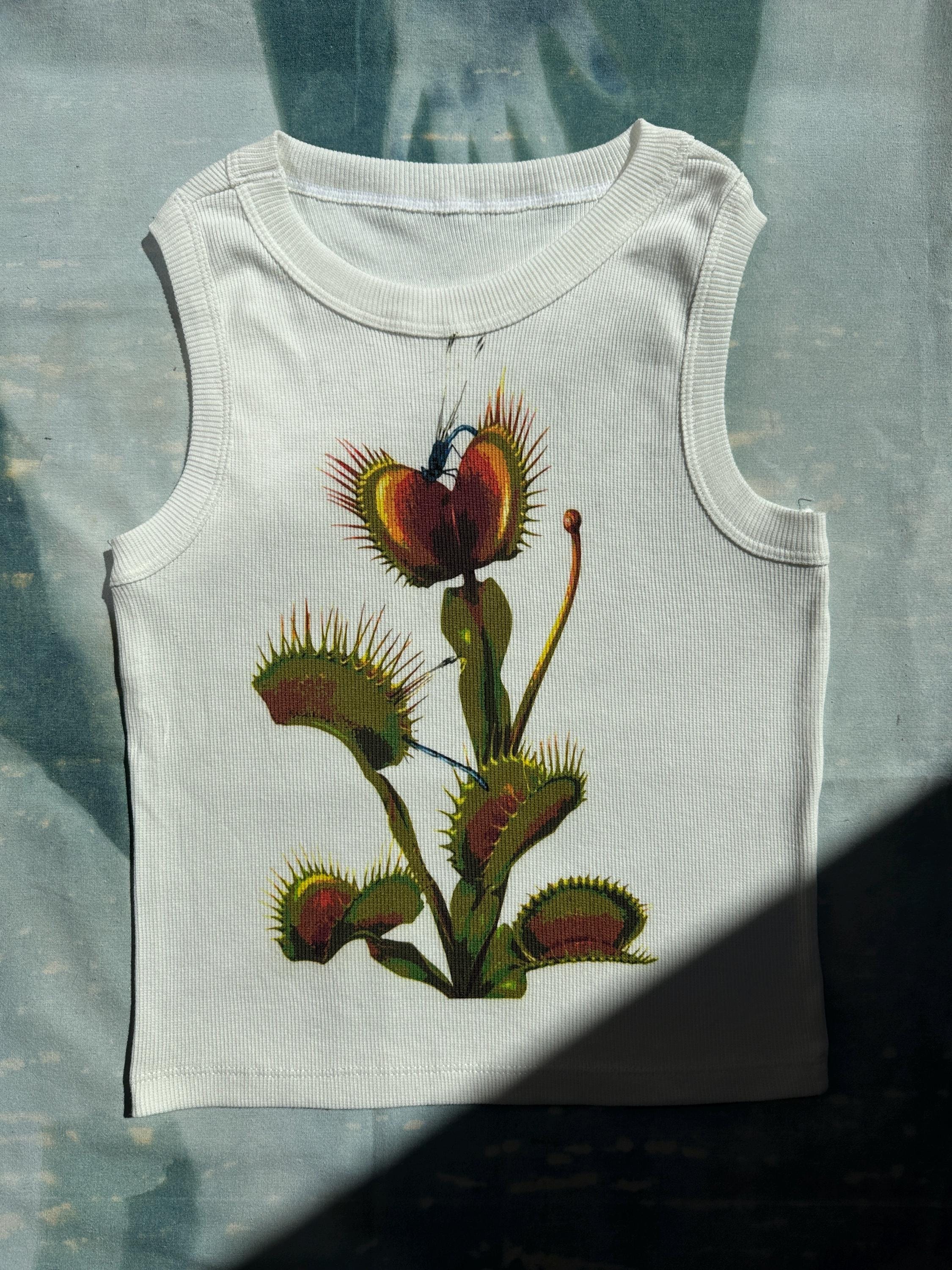 Venus Flytrap Poster Print Crop Top: Handmade DTG Printed Cotton Blend ...