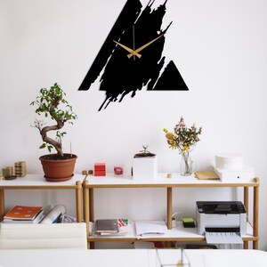 Modern Metal Wall Clock, Unique Design Silent Wall Clock, Minimalist ...