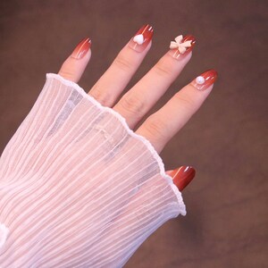 Gentle Gradient Red With Bowtie Pearl Short Press on Nails - Etsy
