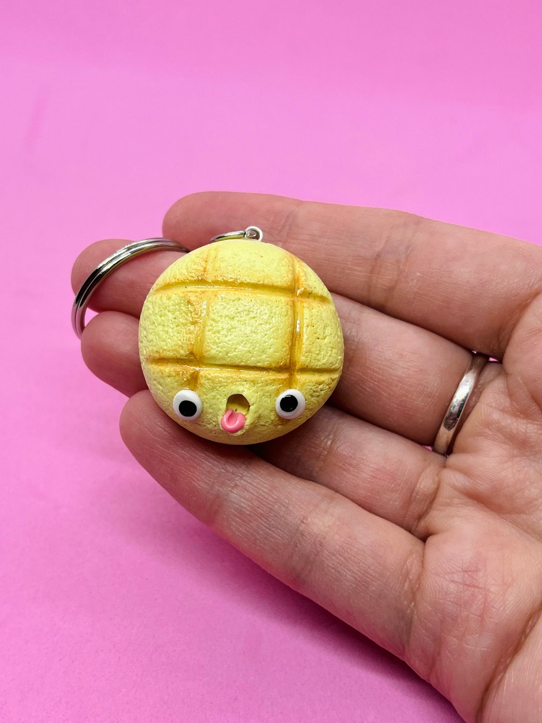 Cute Melon Pan Bread Keychain | Kawaii Keychain, Clay Food Keychain ...