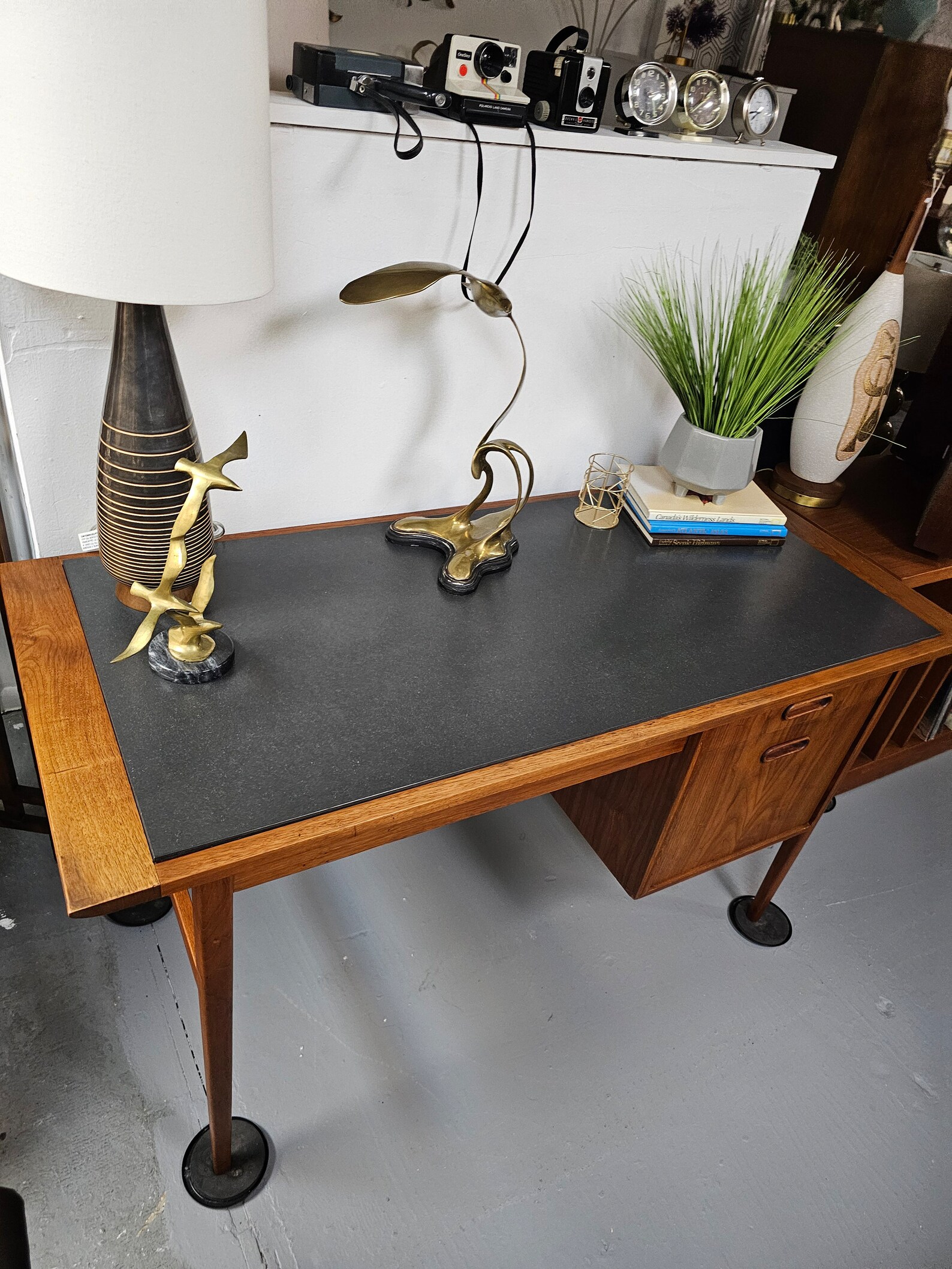 Founders Vintage MCM Desk by Jack Cartwright Walnut and Slate 1960s ...