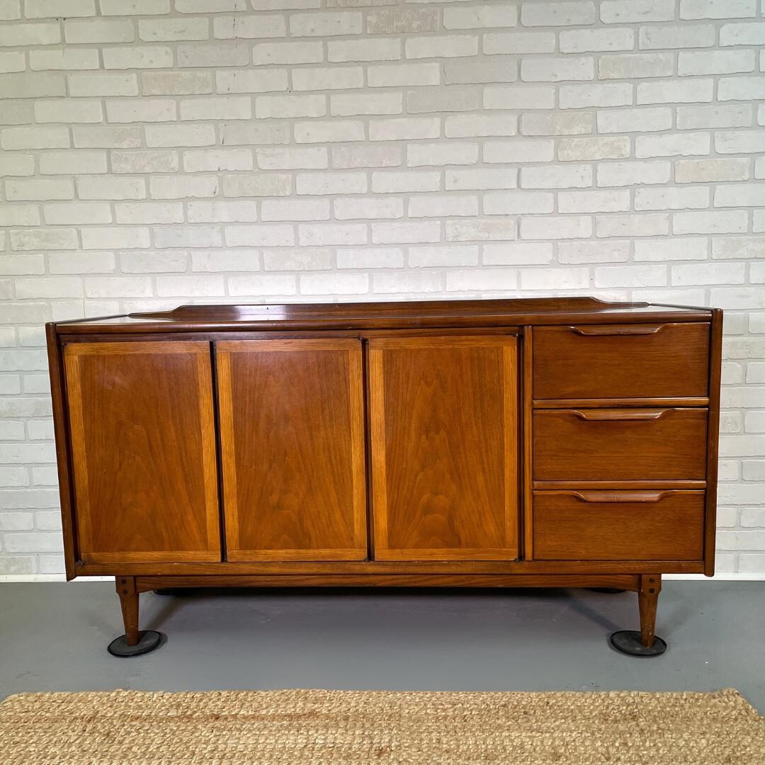 Craddock Buffet - Mid Century Modern Buffet / Console - MCM Furniture ...