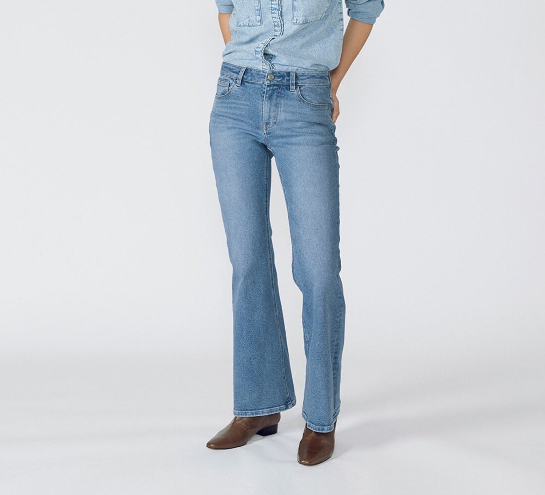 Conscious Premium Flare Denim Low Rise Jeans Bootcut Standard Fit Light ...