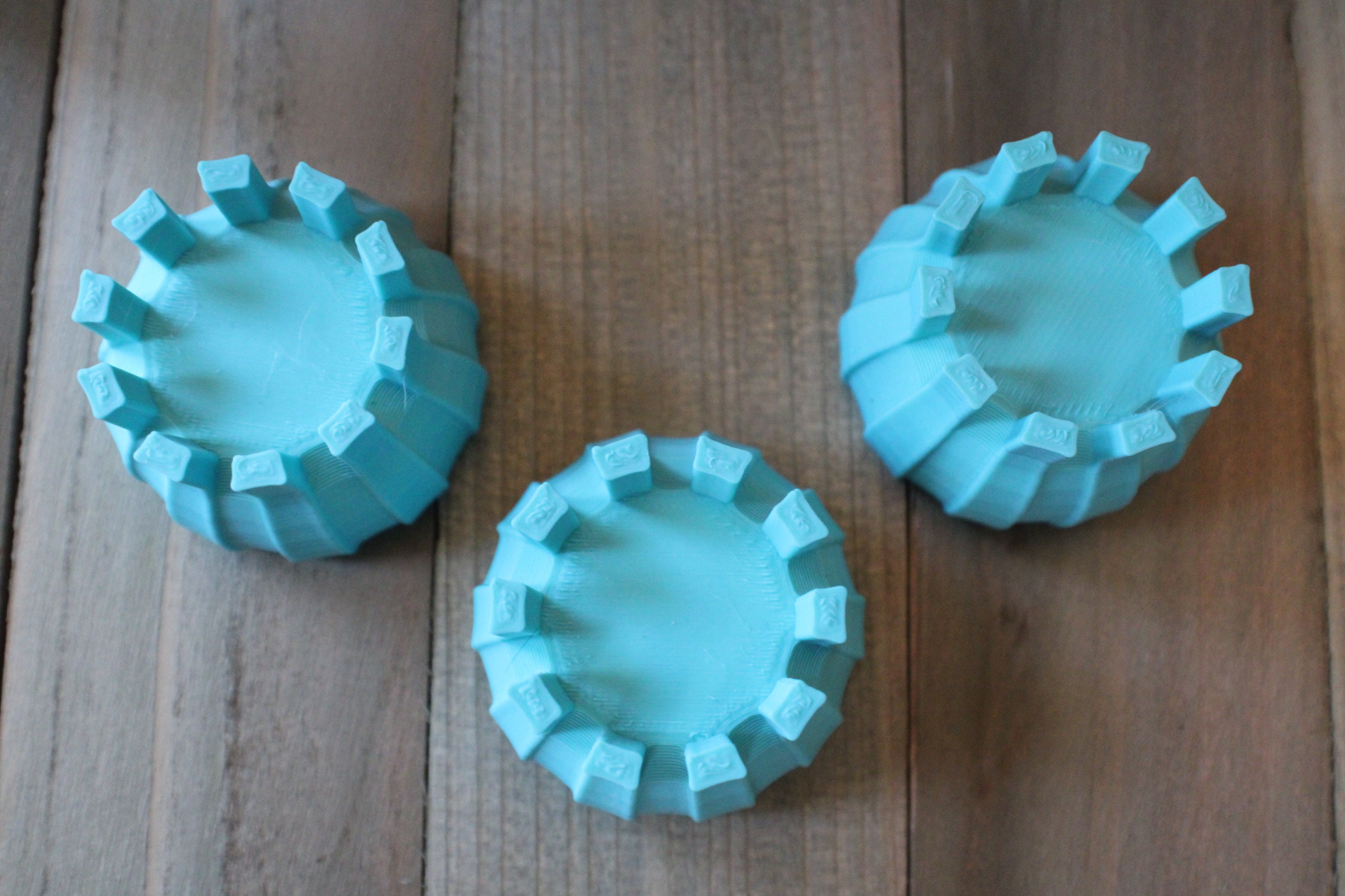 Cyan Pour Pods: 3D Printed Acrylic Paint Pour Tools (set of 3) - Etsy