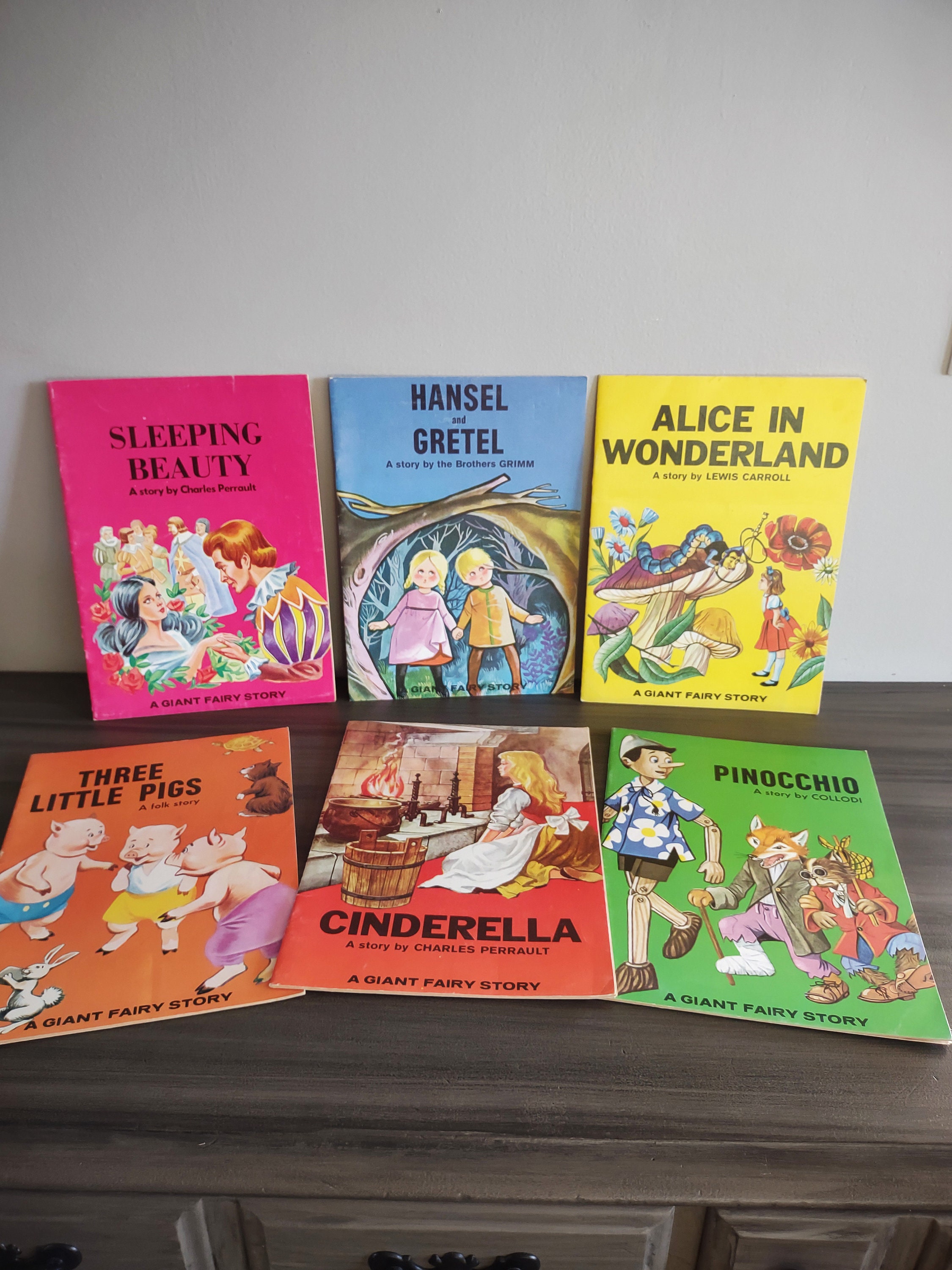 Vintage 1967 Lot of 6 Storybook Classics Cinderella Three Pigs Hansel ...