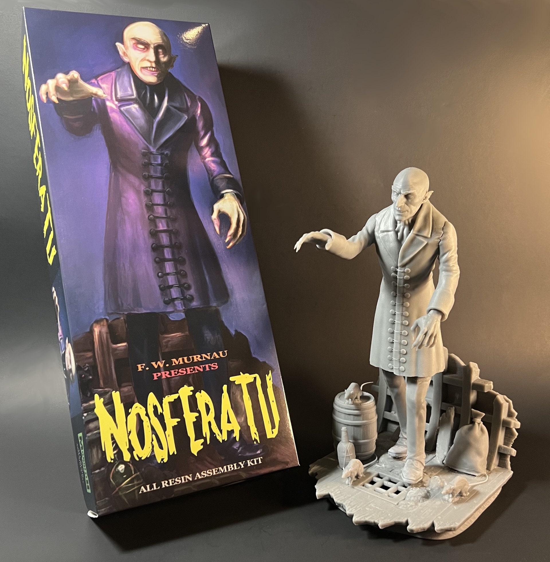 Monolith Toys 9 Nosferatu Gray Colored Frightening Lightning Model Kit ...