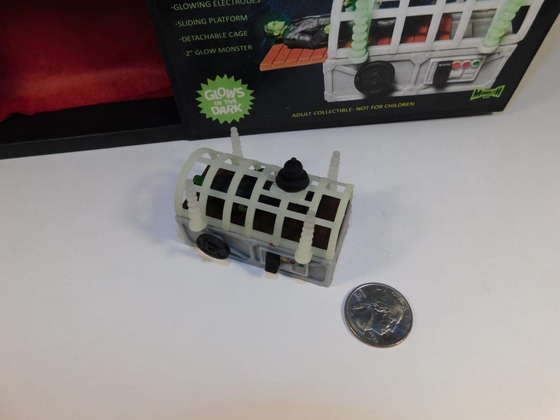 Mini Monsterizer With Vampire 2" Frankenstein Figure Variant Retro ...