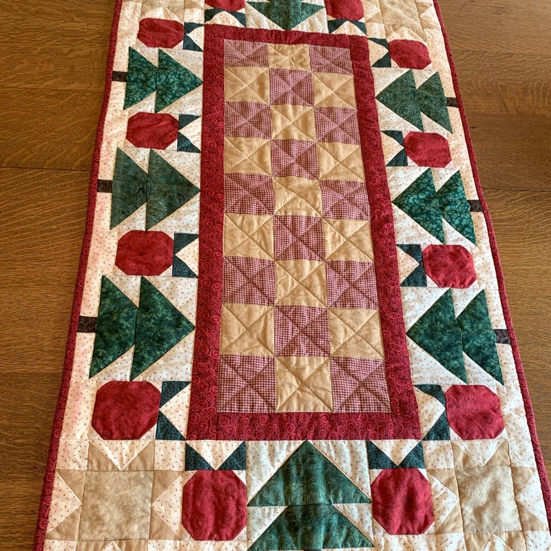 Apple Table Runner Patterns - Etsy