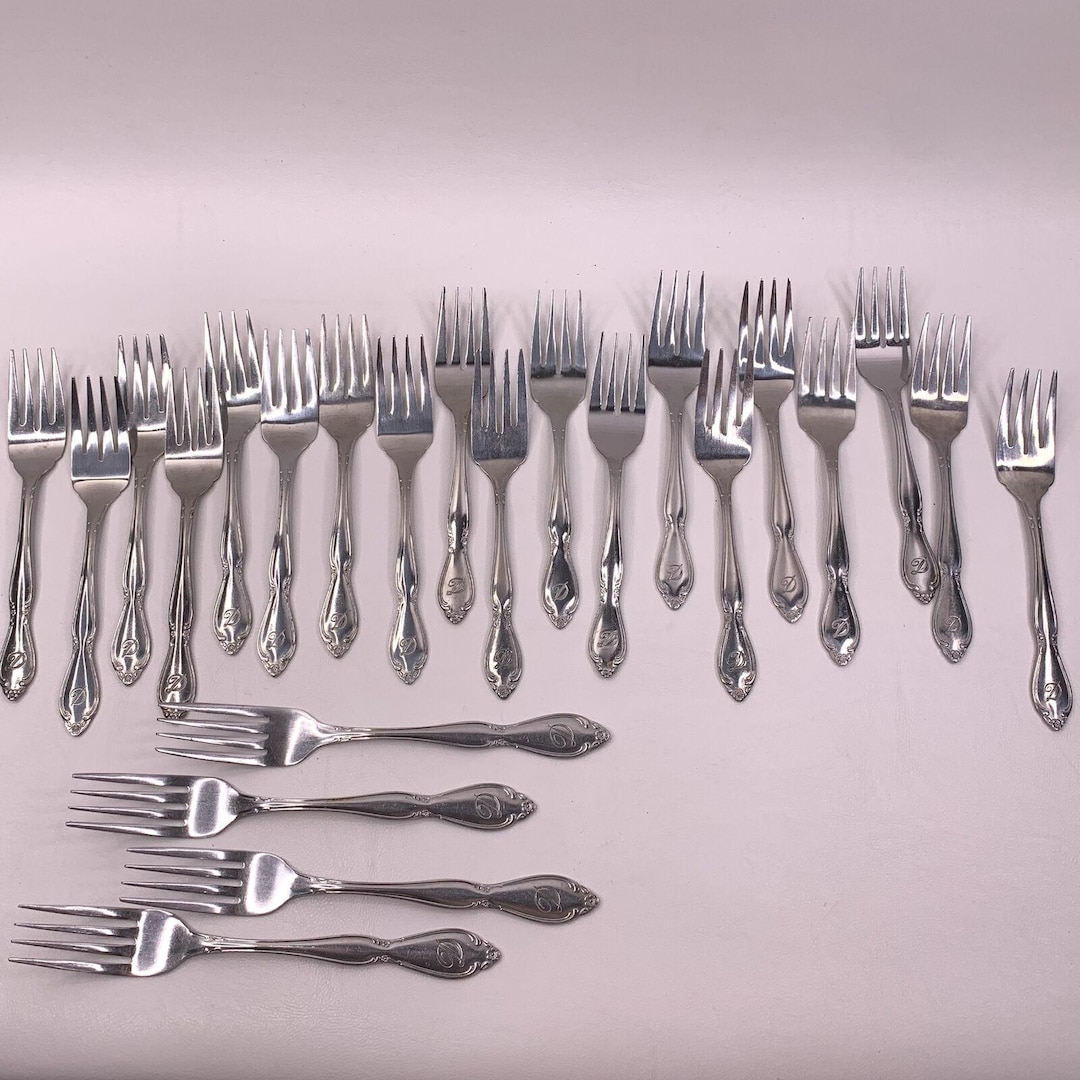 23 Pc Custom Craft Stainless Flatware Korea Monogram D Floral & Scroll ...