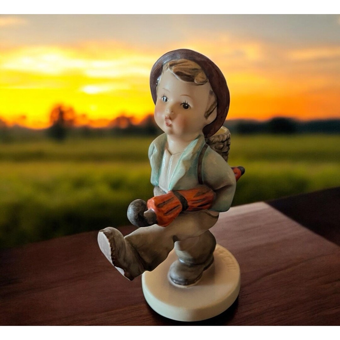 Goebel Hummel Globe Trotter Young Boy Umbrella Basket Figurine 79 ...