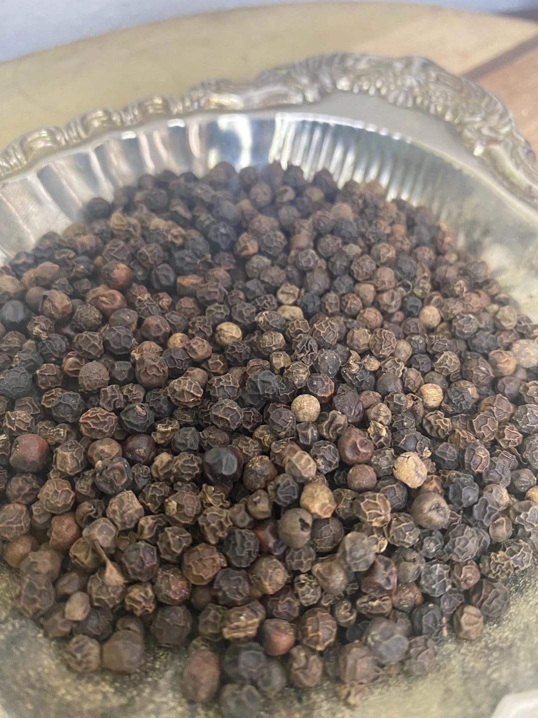 Organic Black Pepper - Black Peppercorn, Whole Black Peppercorns, Piper ...
