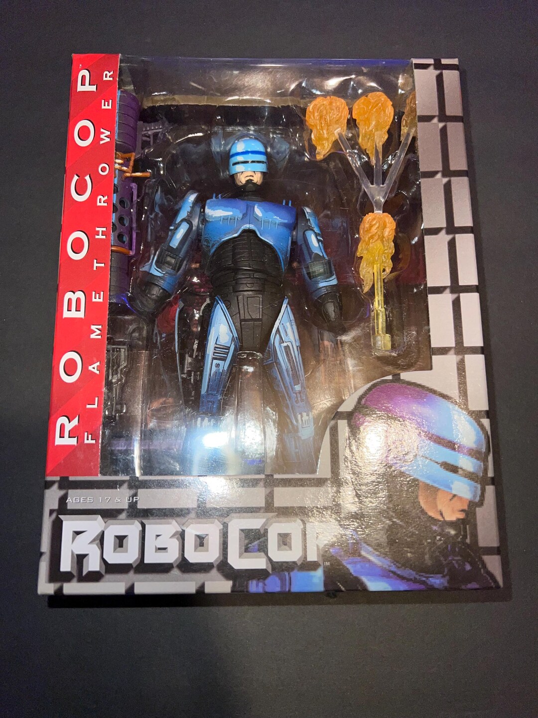 2014 Neca Reel Toys Robocop Flamethrower Robocop Vs Terminator Video ...