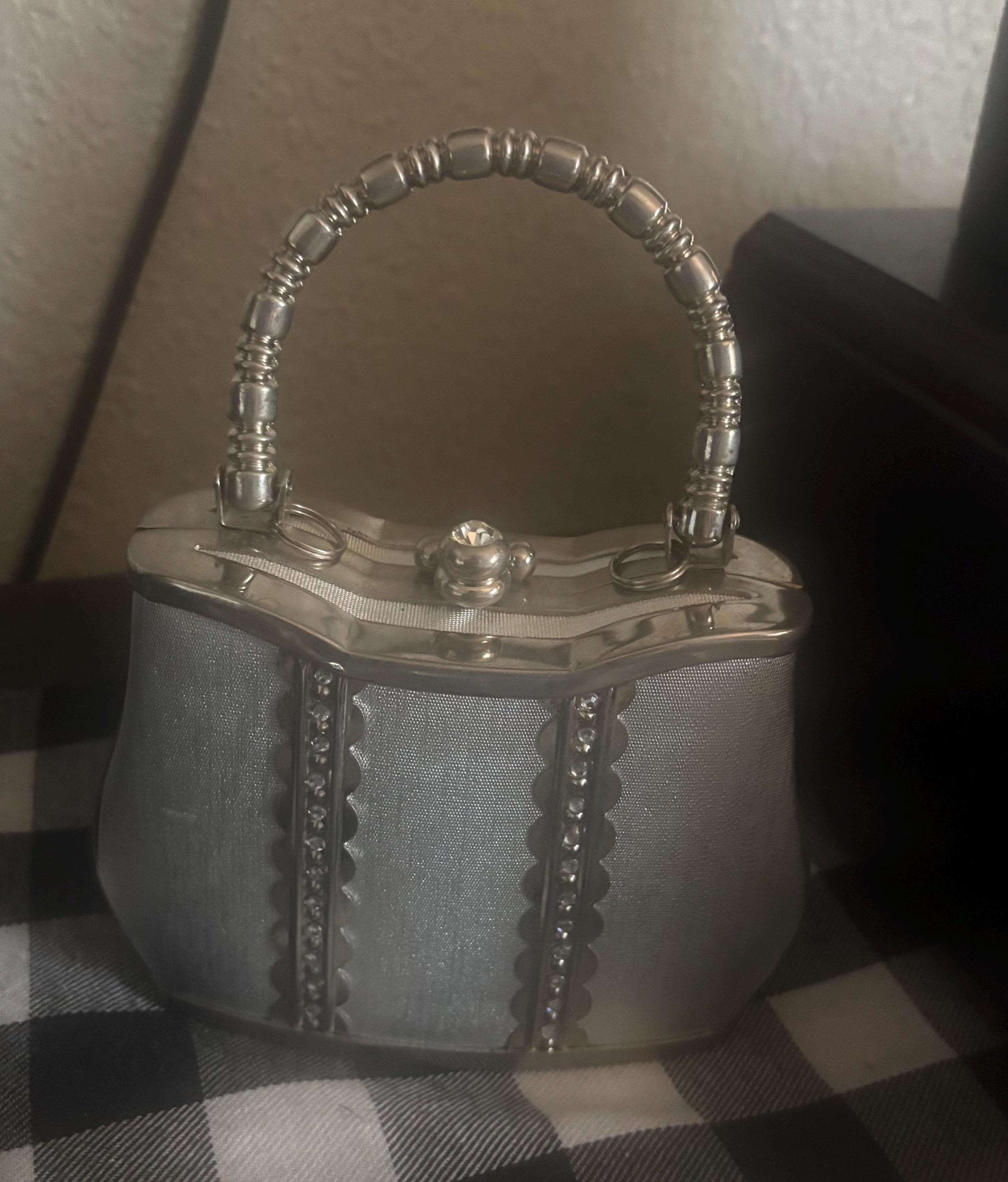 Small Silver Metallic Purse With Metal Chain. - Etsy
