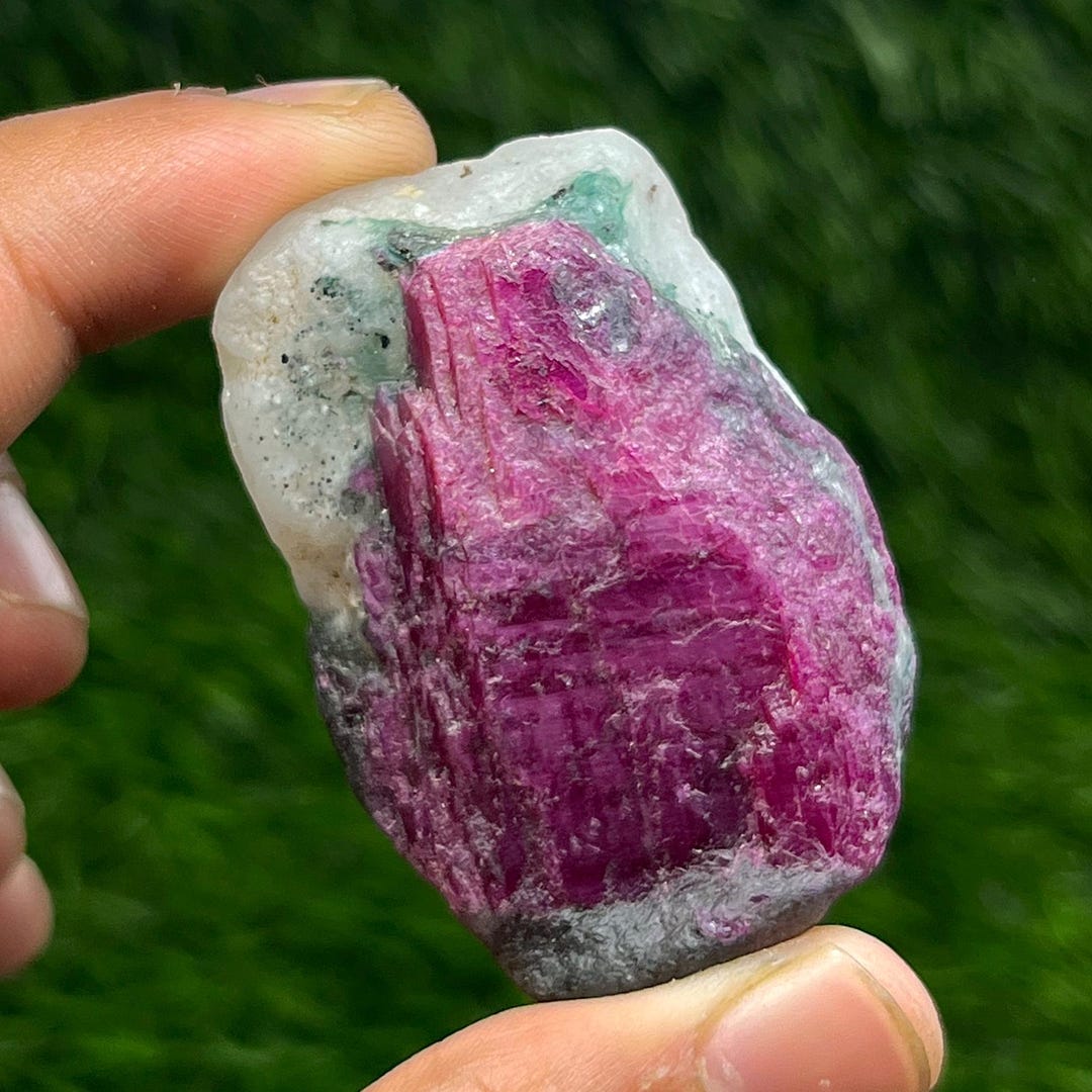 295 Cts Rare Ruby Zoisite With Quartz – Natural Ruby Crystal in Zoisite ...